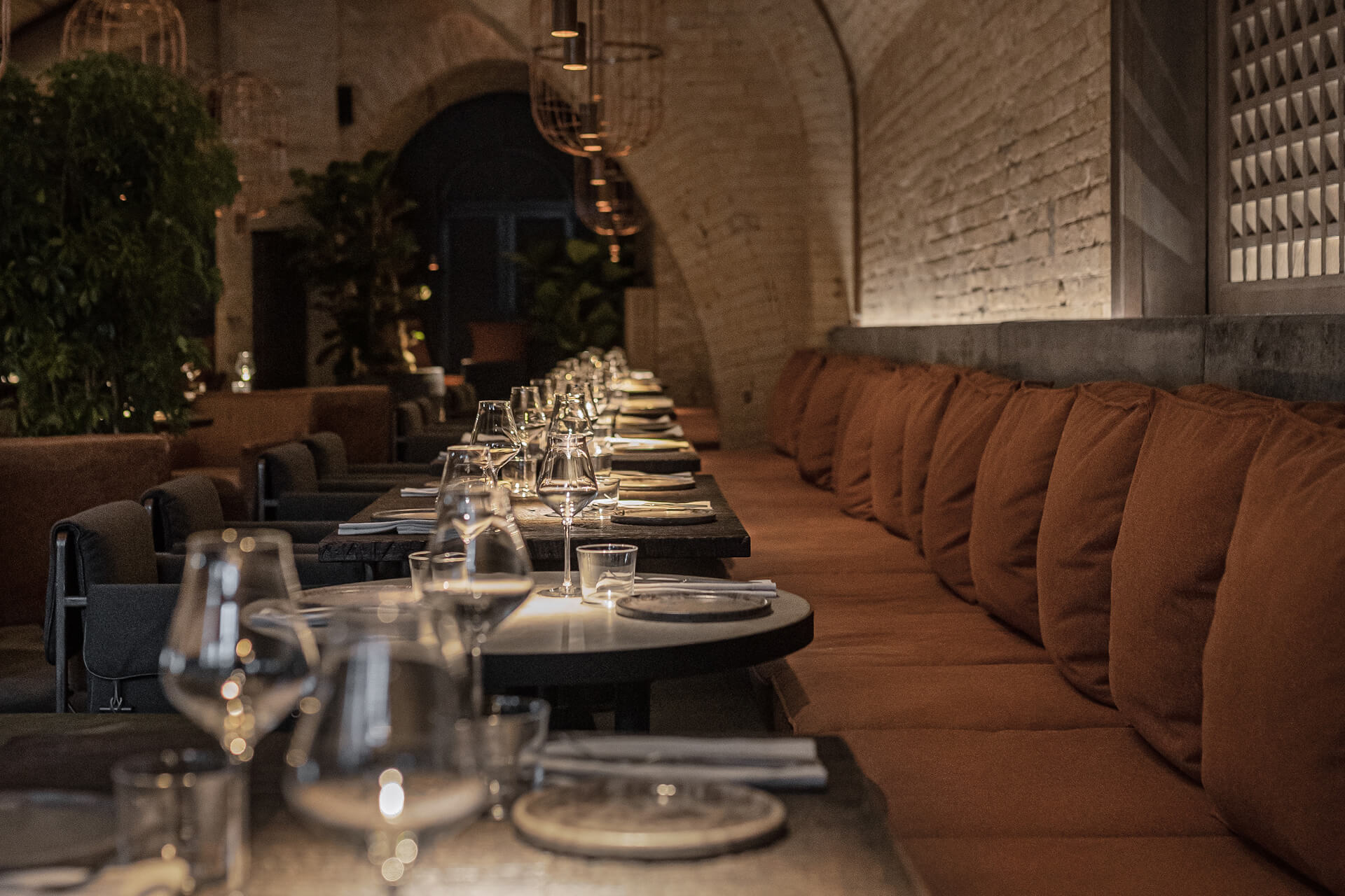 Retro Lighting Design in The Hotels – Centurion Banquet Hall